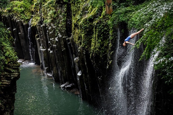 Red Bull Cliff Diving Wallpaper
